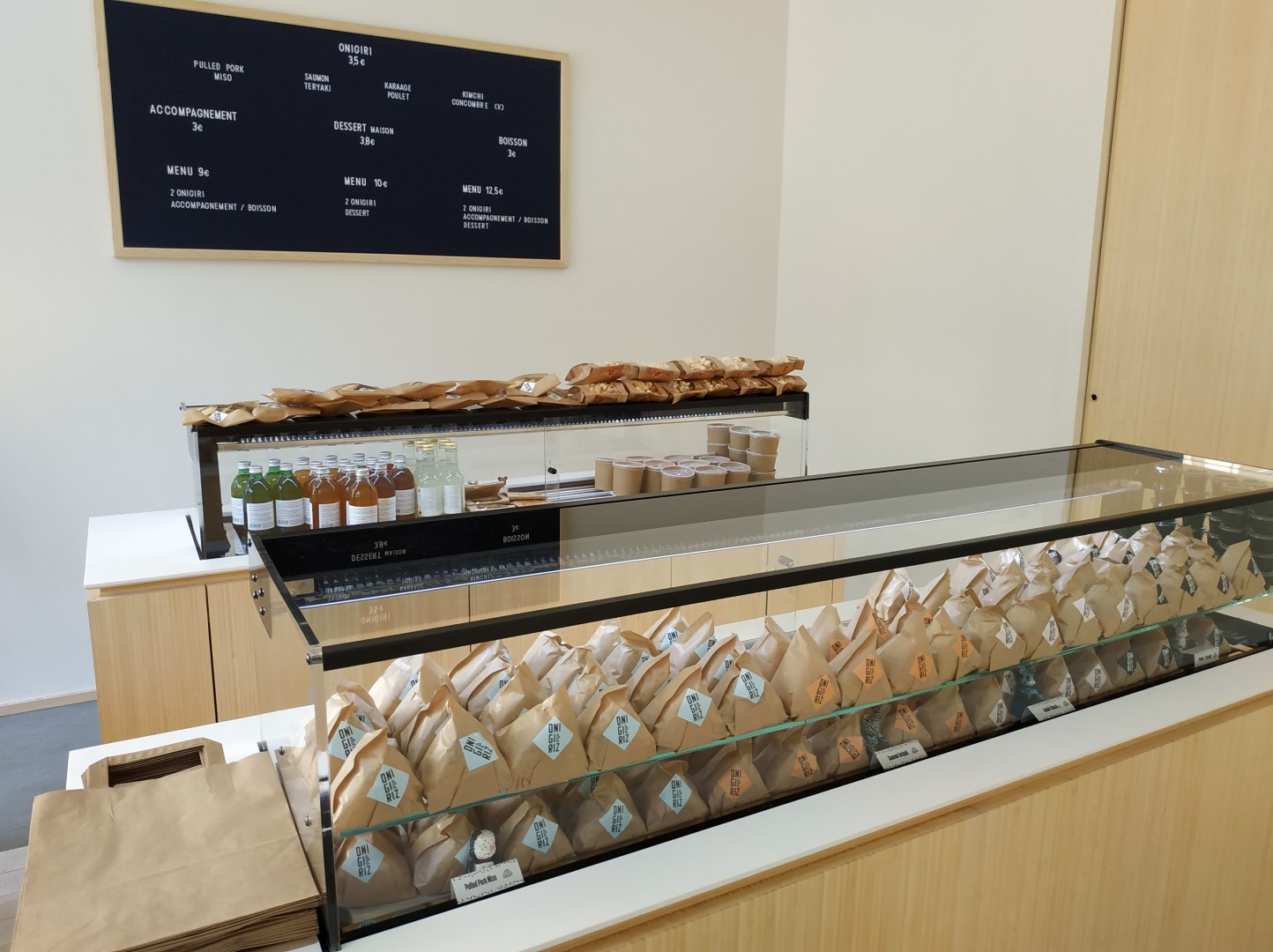 Onigiriz - Restaurant japonais spécialiste de l'onigiri. Frais et faits ...